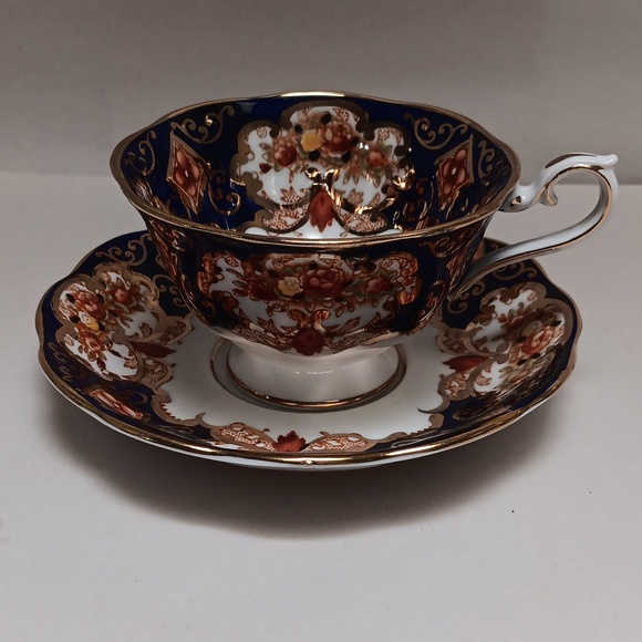 Royal Albert | Dining | Royal Albert Teacup And Saucer | Poshmark
